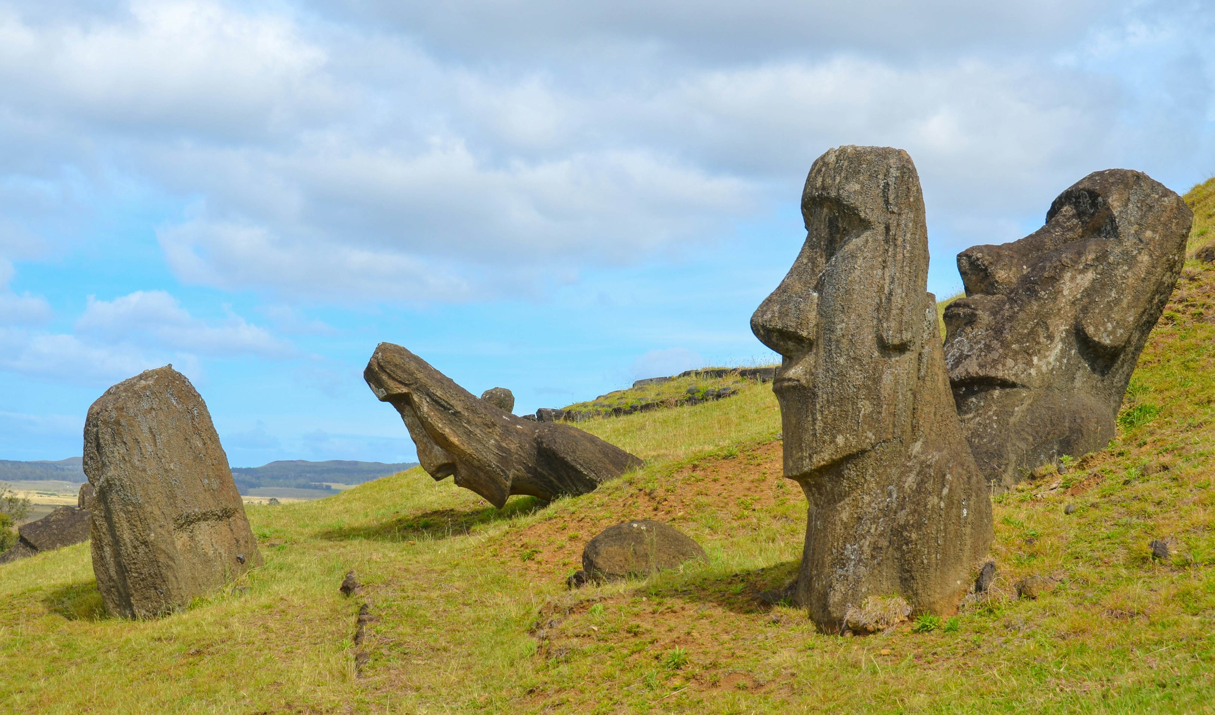 Rano Raraku | | Attractions - Lonely Planet