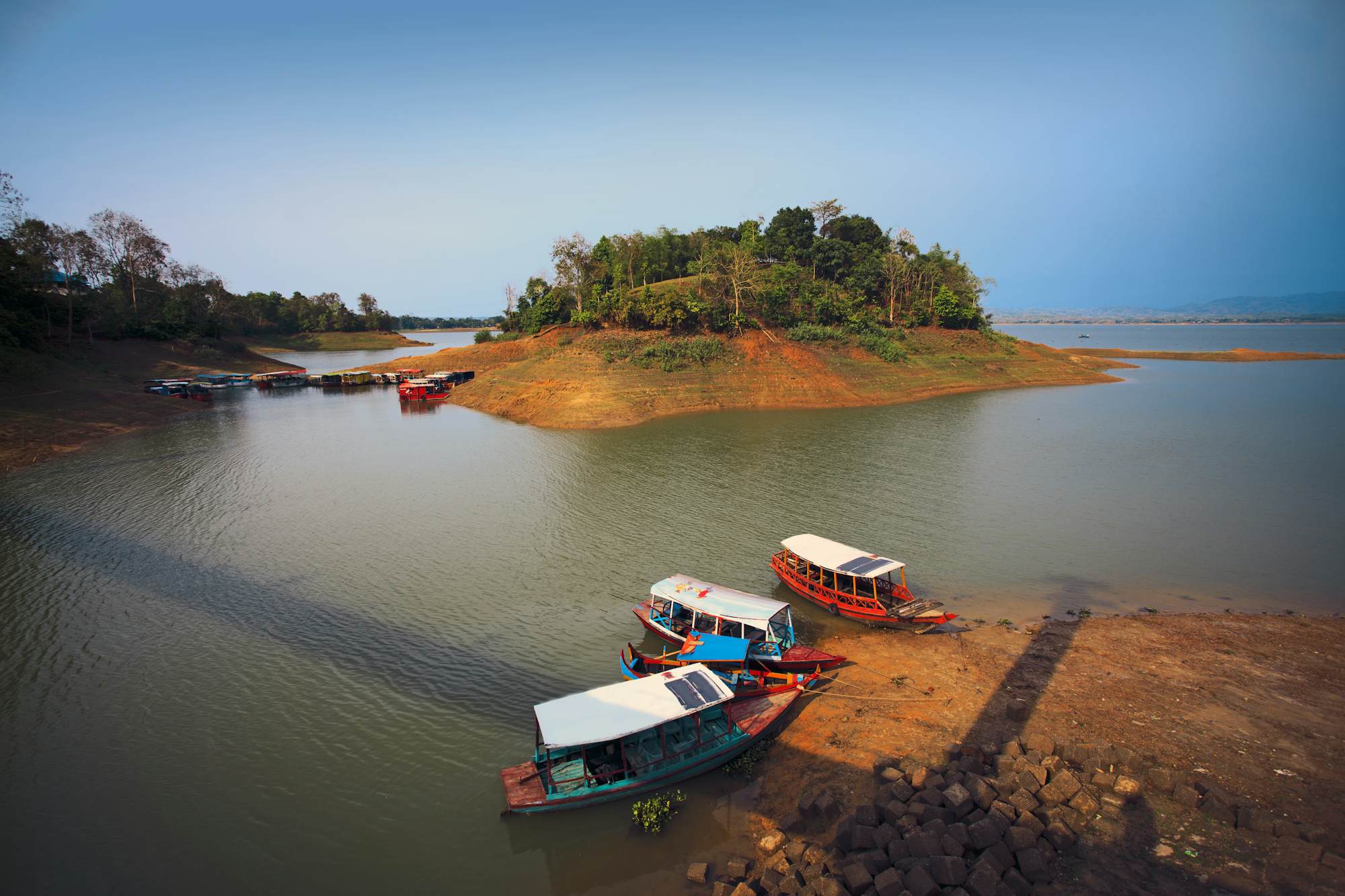 Kaptai Lake | | Attractions - Lonely Planet
