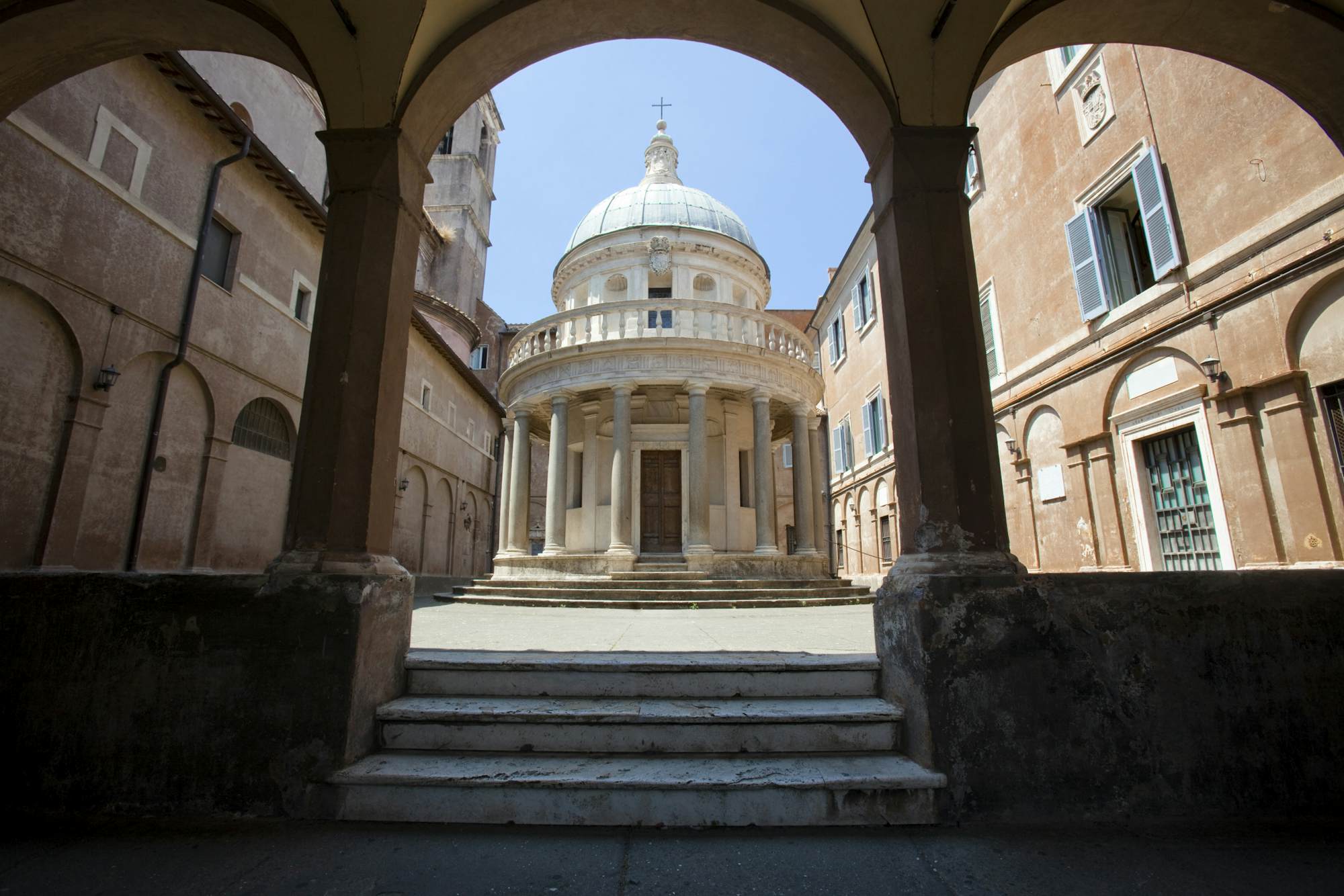 Tempietto di Bramante & Chiesa di San Pietro in Montorio | Rome, Italy ...