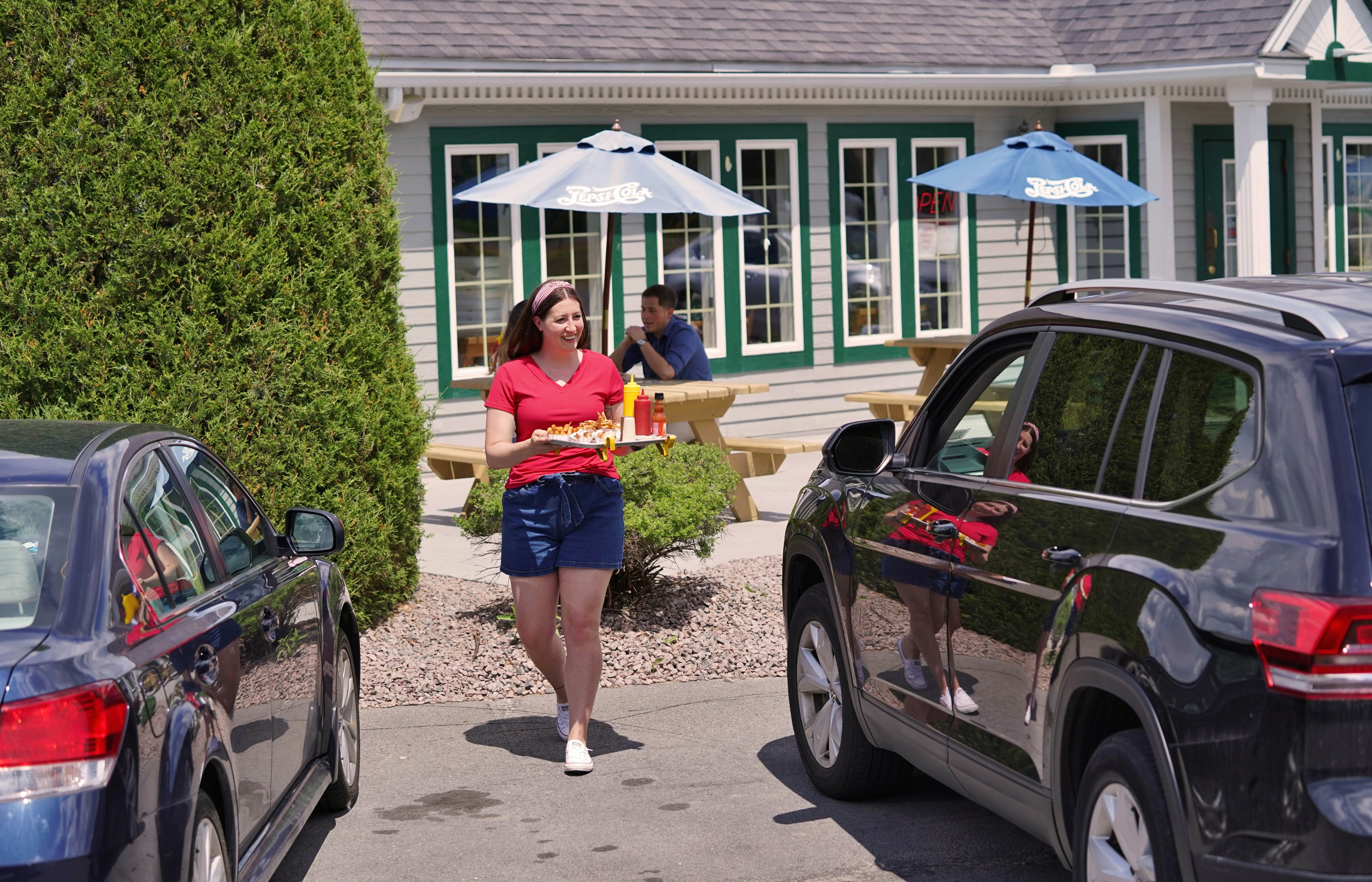 Carhops are back in style at these classic US drive-in restaurants ...
