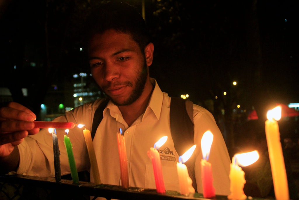 8 Christmas traditions from around the world - Lonely Planet