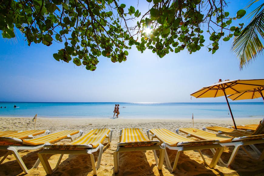 The best beaches in Honduras - Lonely Planet