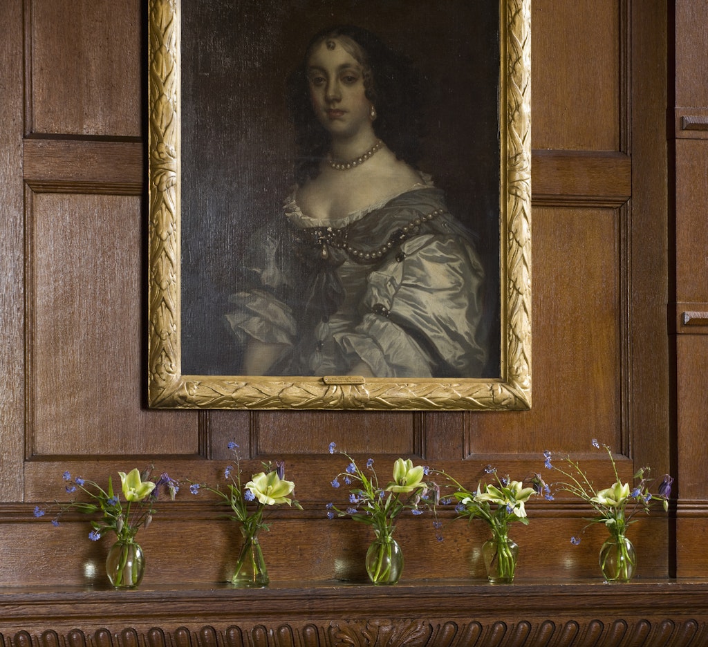 10 British manor houses where you can live like a Bridgerton - Lonely ...