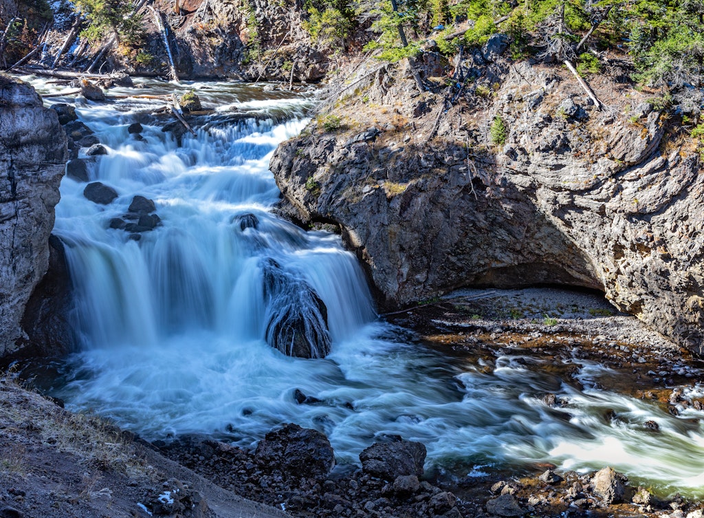 10 best waterfalls in Yellowstone National Park - Lonely Planet