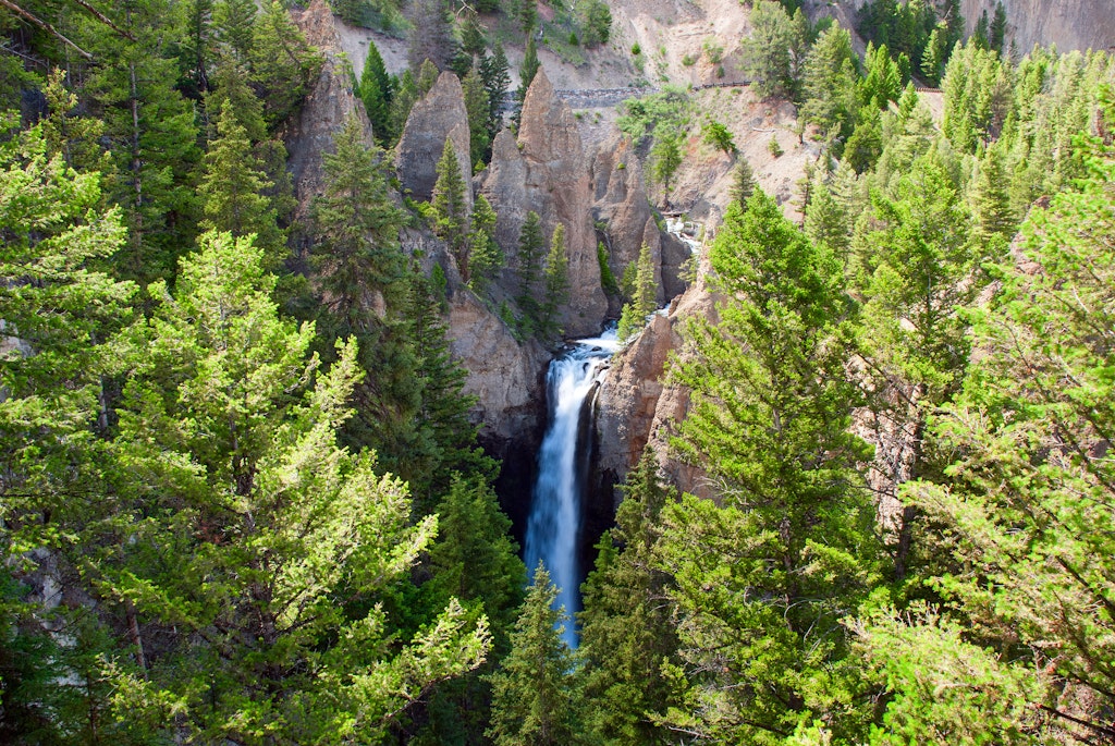 10 best waterfalls in Yellowstone National Park - Lonely Planet