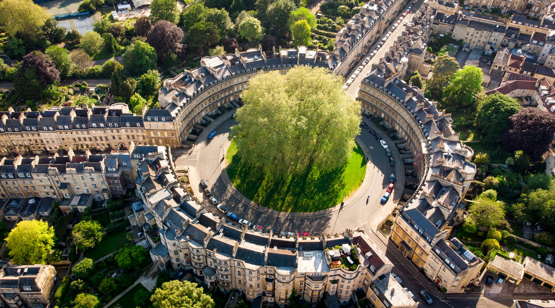 Discover Bath’s most beautiful architecture, from the Roman Empire to ...