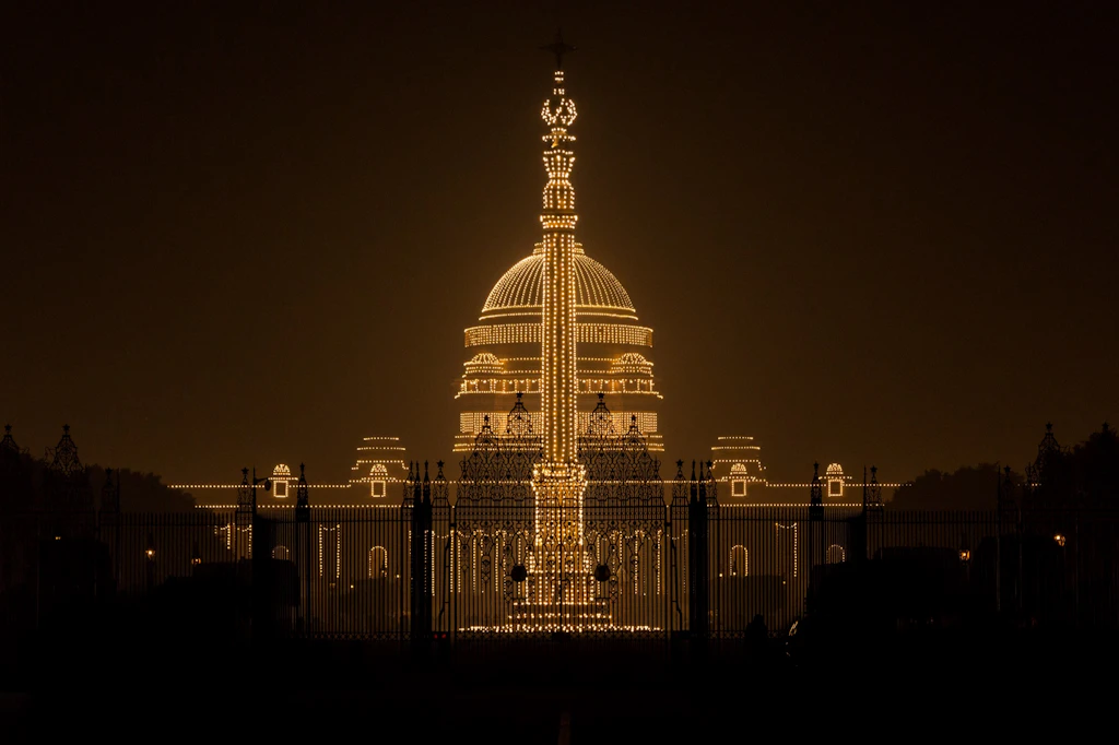 Sun down, camera up: Our favorite cities at night - Lonely Planet