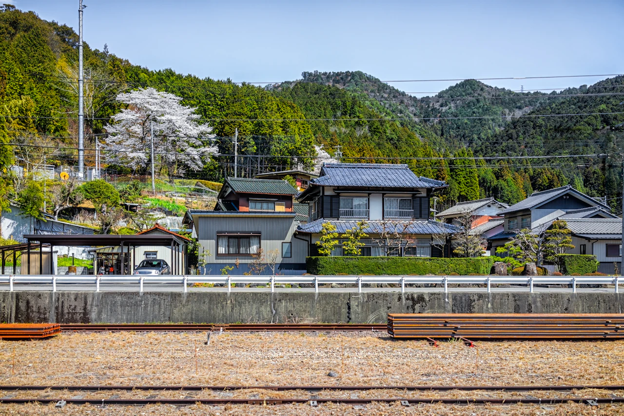 Taking the scenic slow train from Nagoya to Toyama in Japan - Lonely Planet