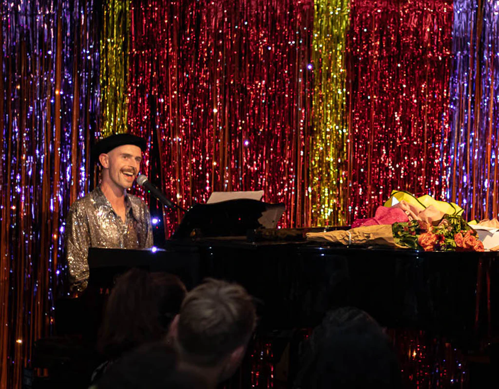 This cabaret singer shows London's queer history - Lonely Planet