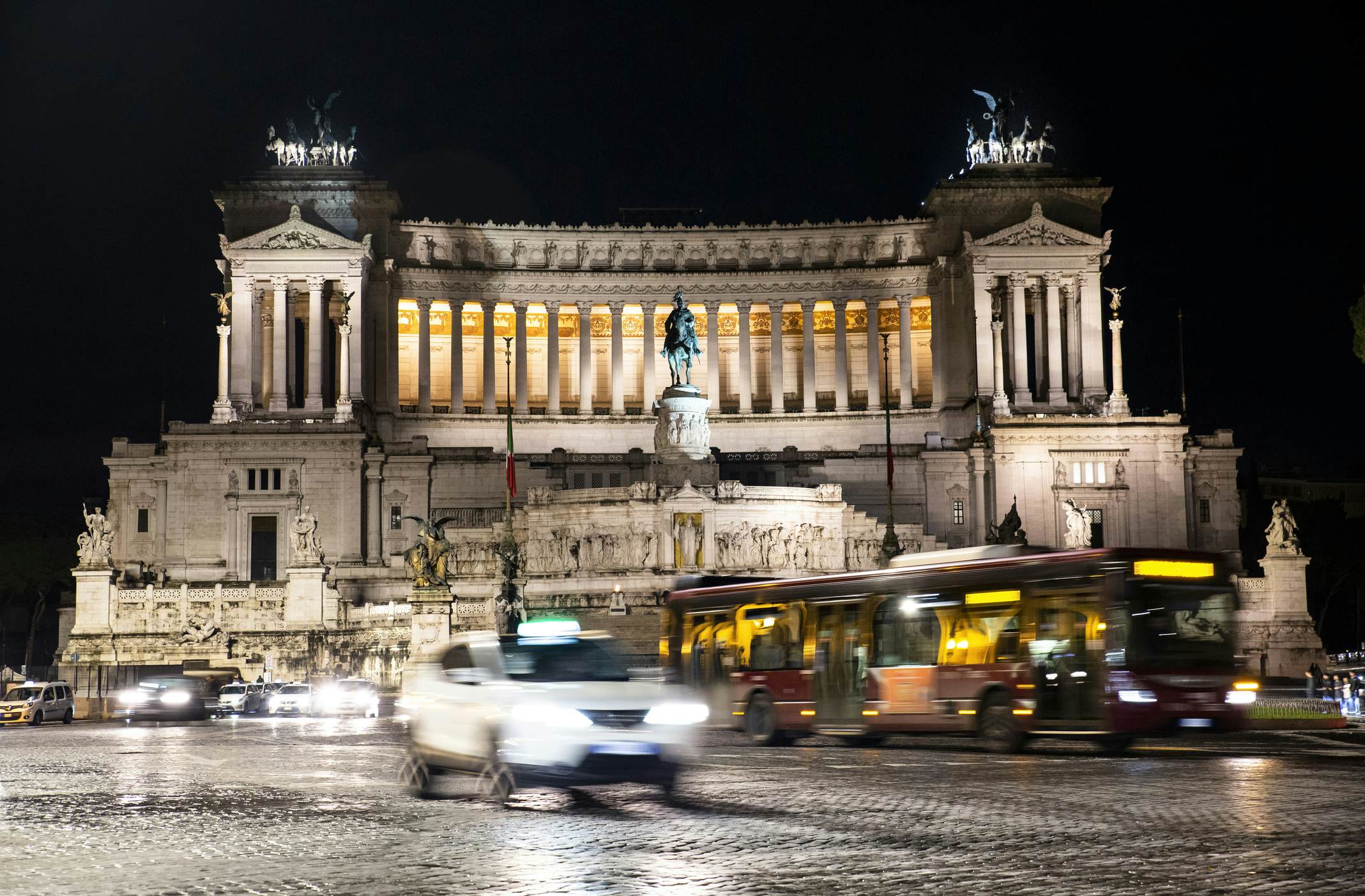 Getting around in Rome - Lonely Planet