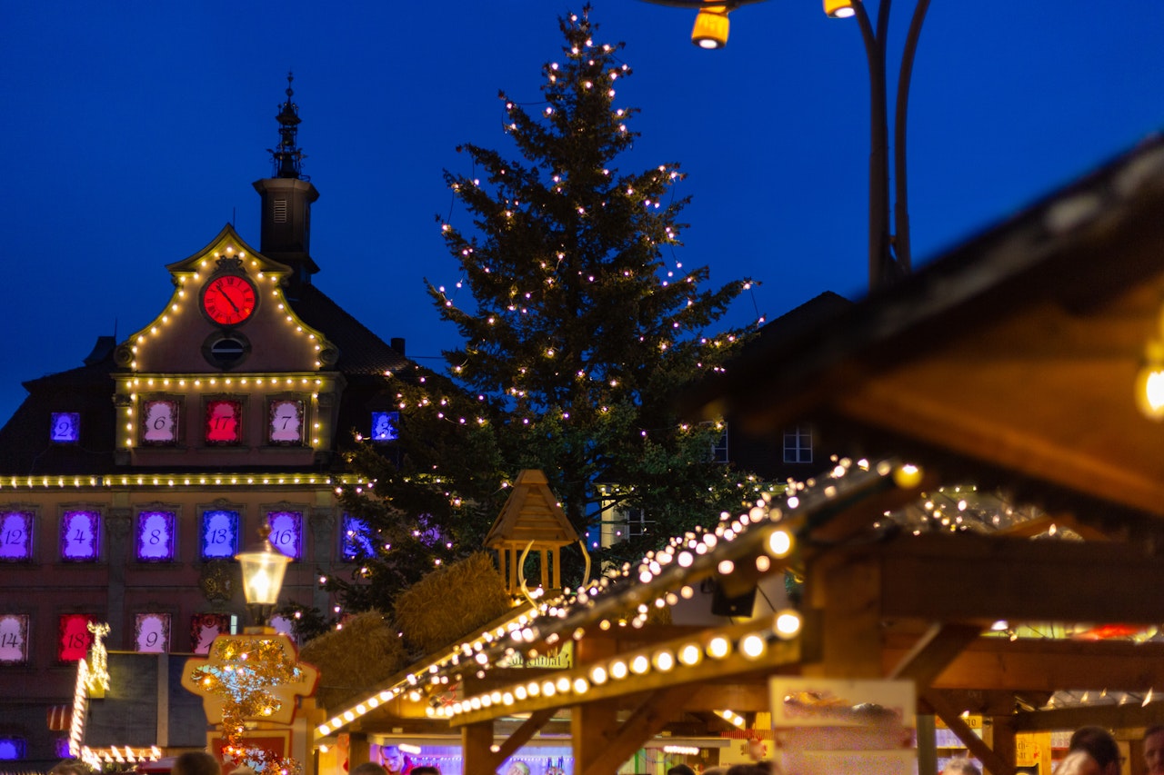 8 Christmas traditions from around the world - Lonely Planet