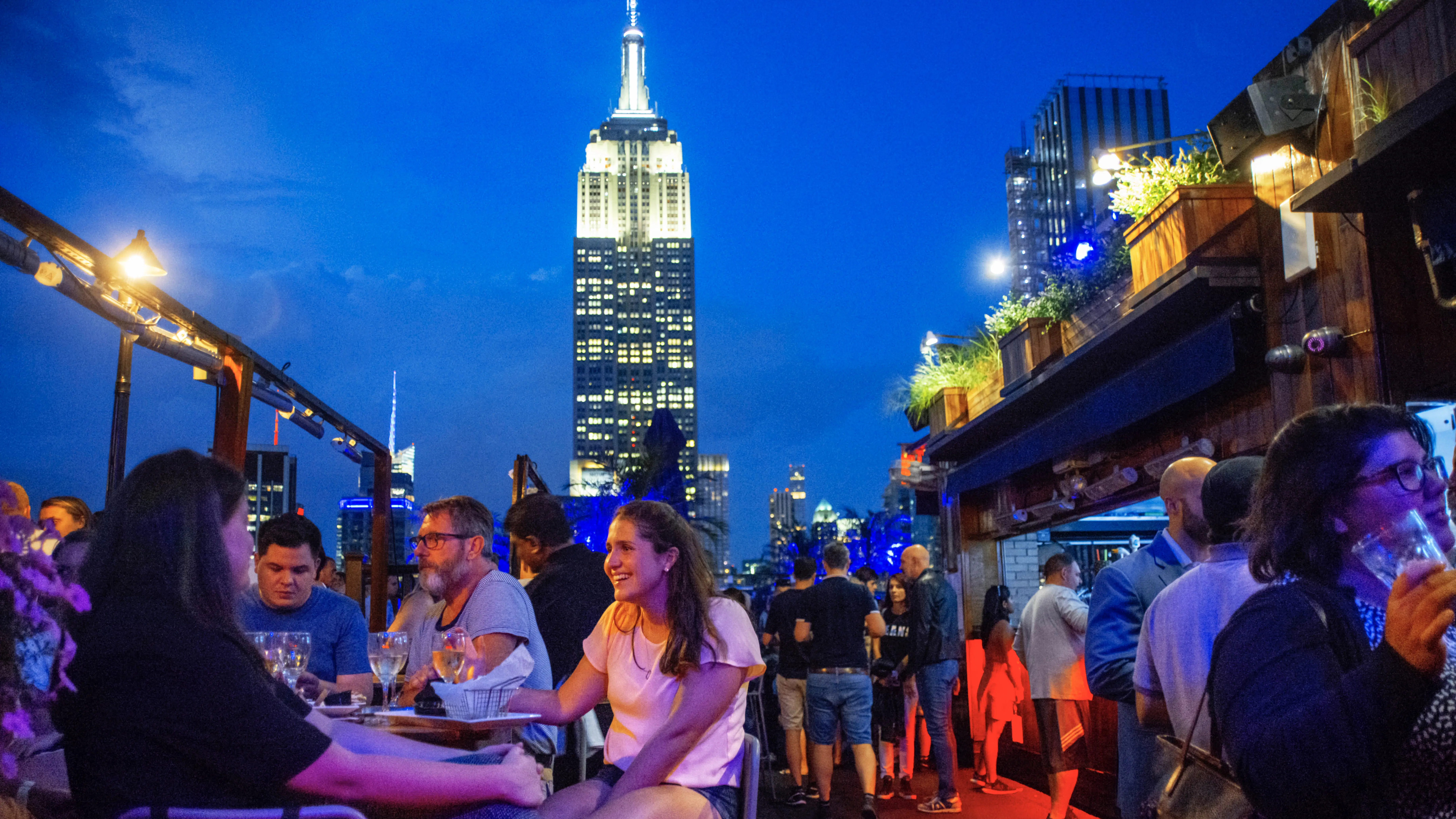 10 of the best dive bars in New York City - Lonely Planet