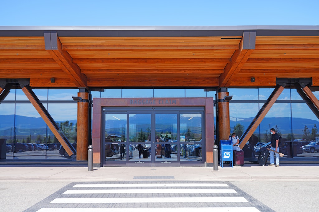 10 tiny airports in the US - Lonely Planet