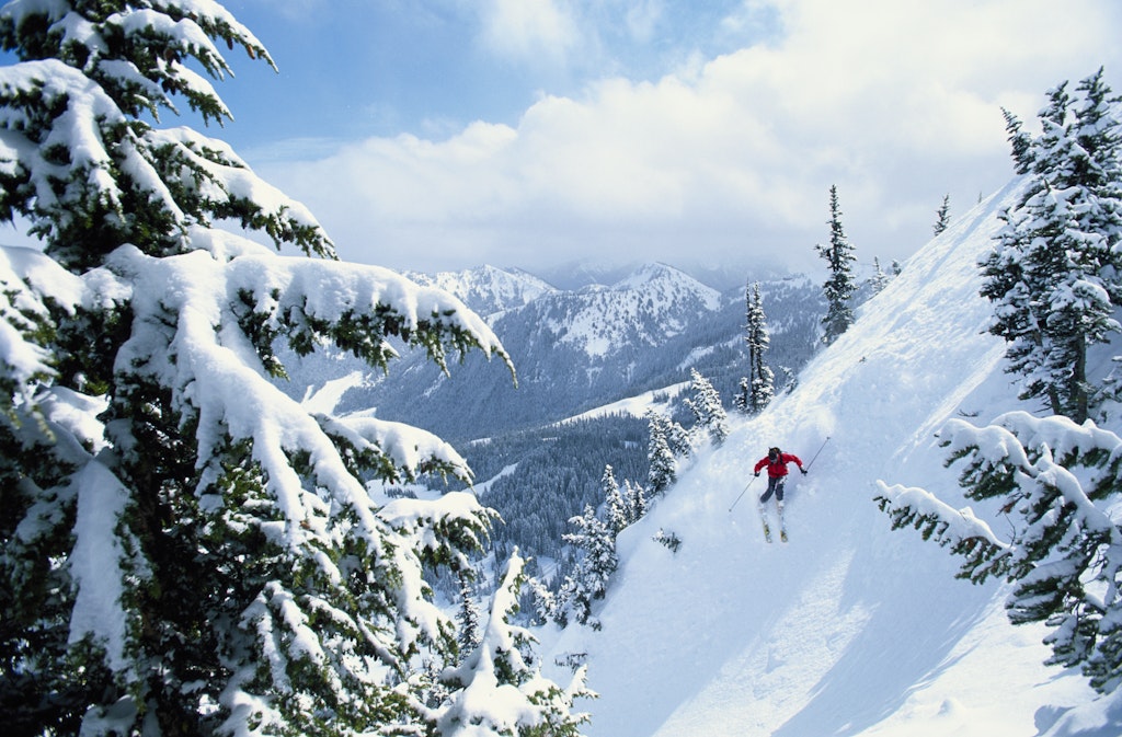 5 ski resorts close to US cities - Lonely Planet