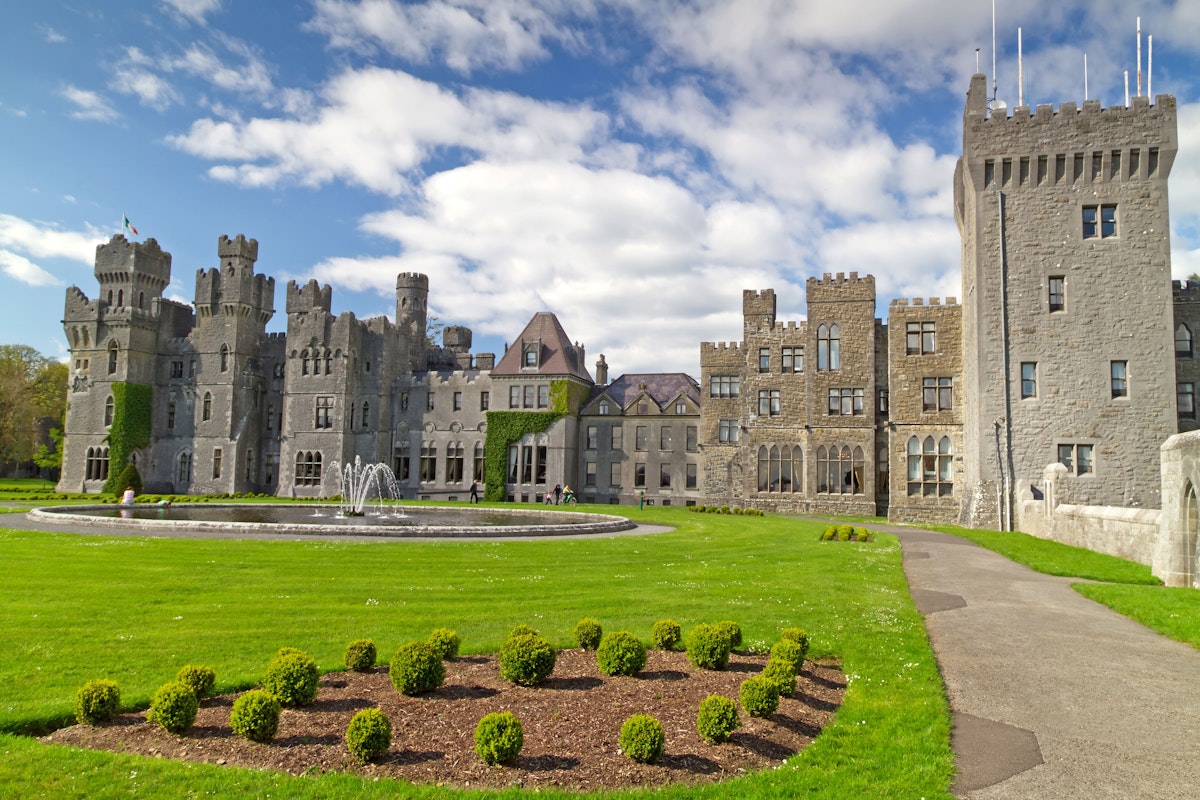 These 11 Irish castles showcase the dramatic beauty of historic Ireland ...