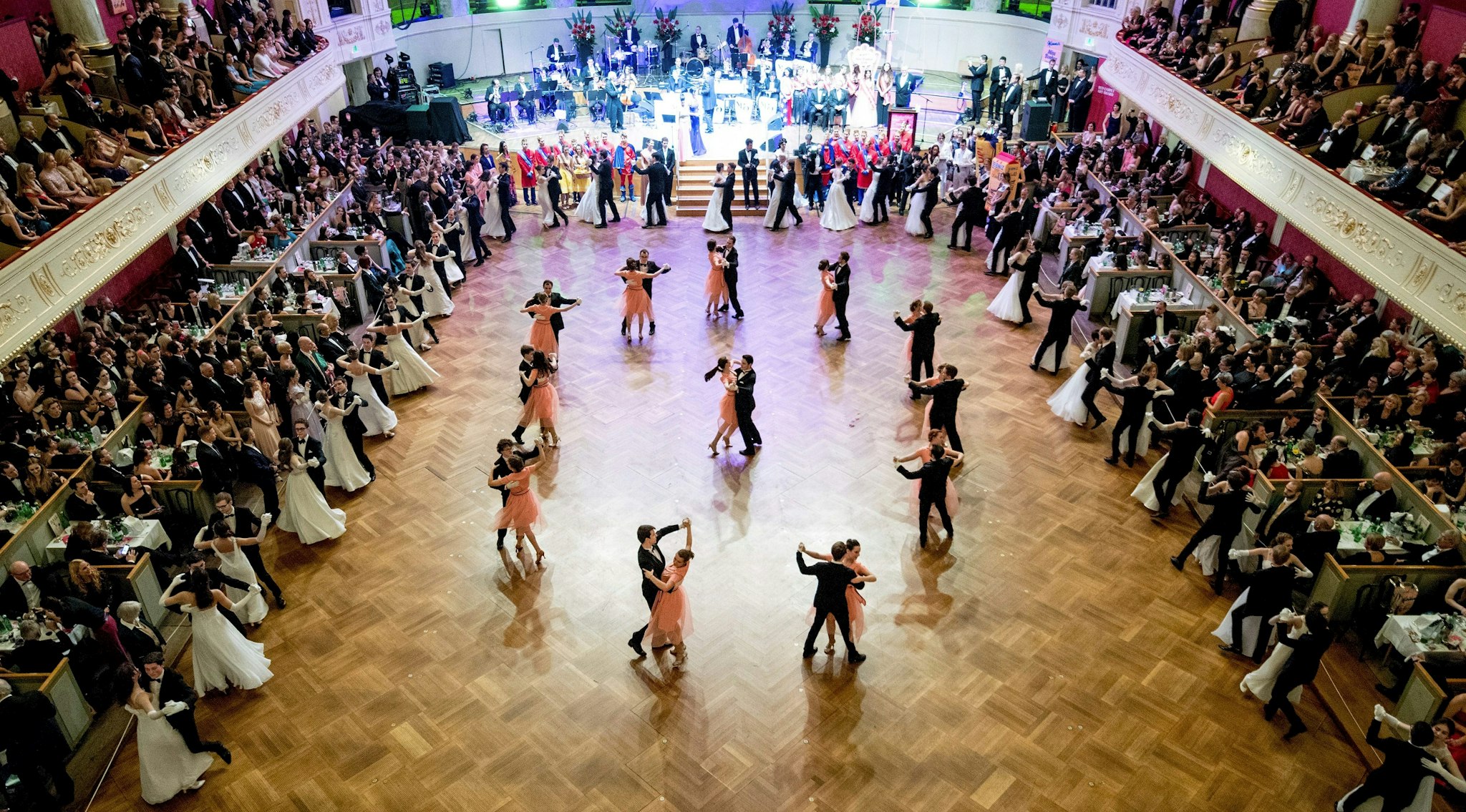 A first-timer's guide to Vienna's winter balls - Lonely Planet