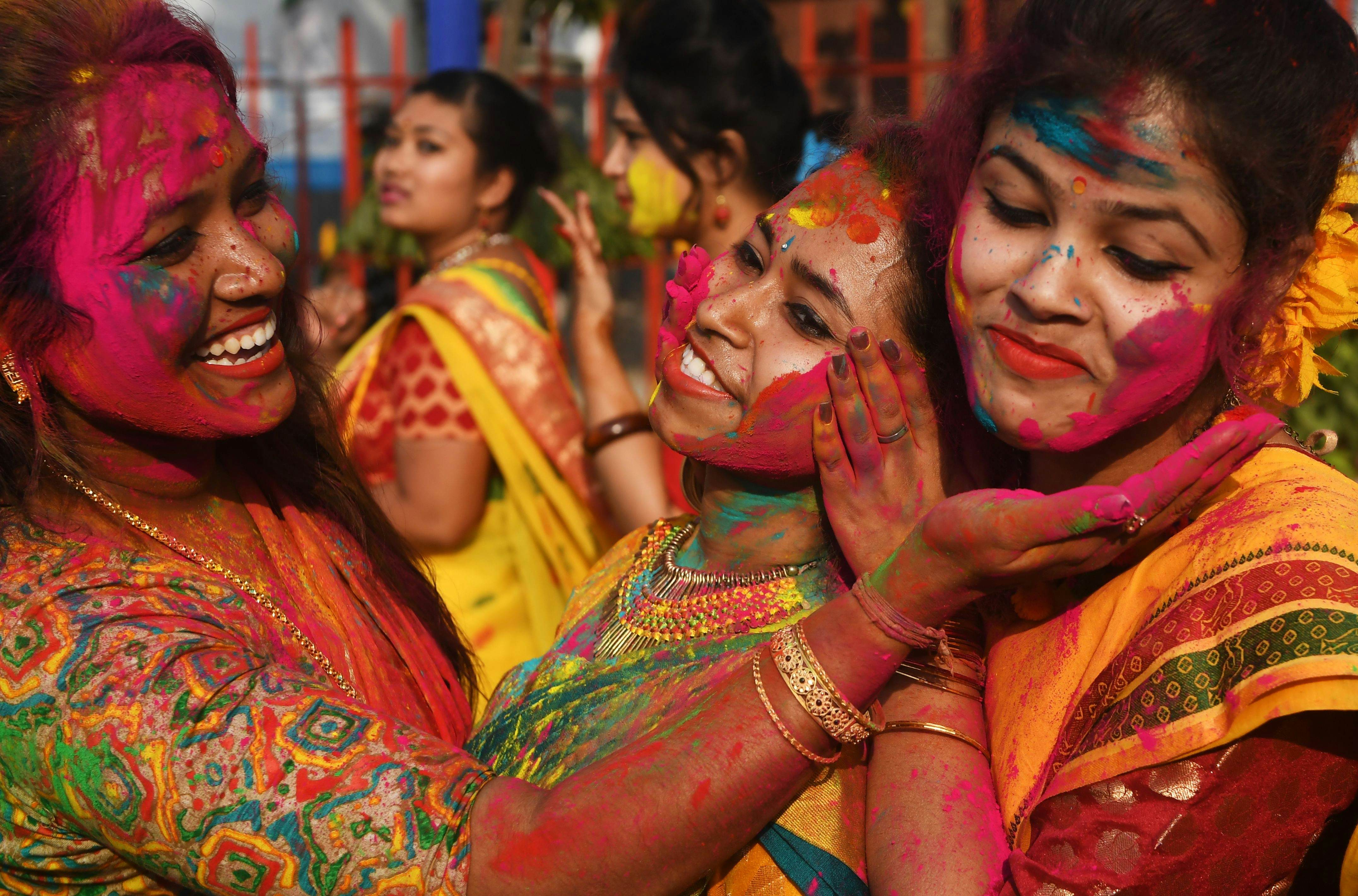 How and where to celebrate Holi in India - Lonely Planet