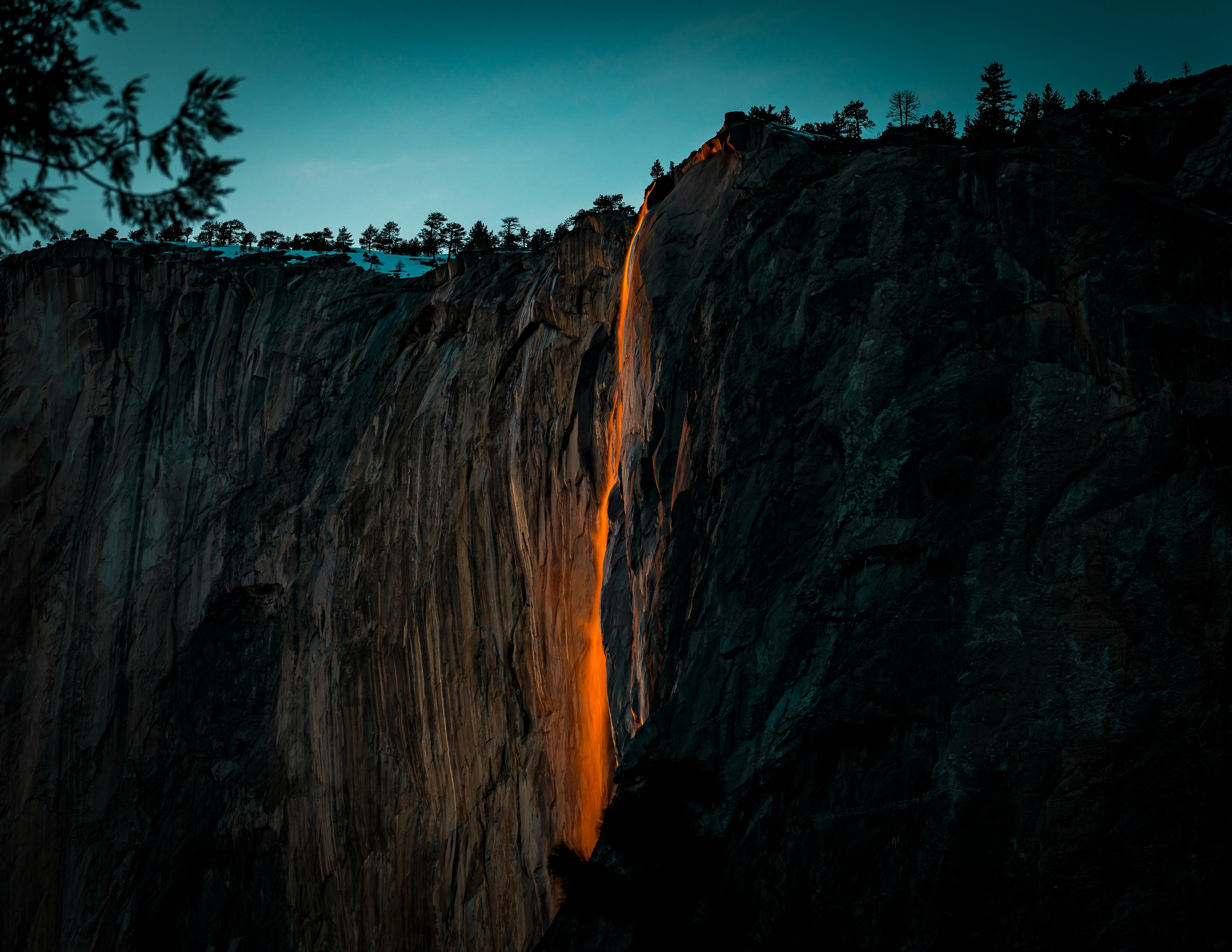 Craving to see the Yosemite Firefall in 2025? Here’s how - Plan It Let's Go Blog