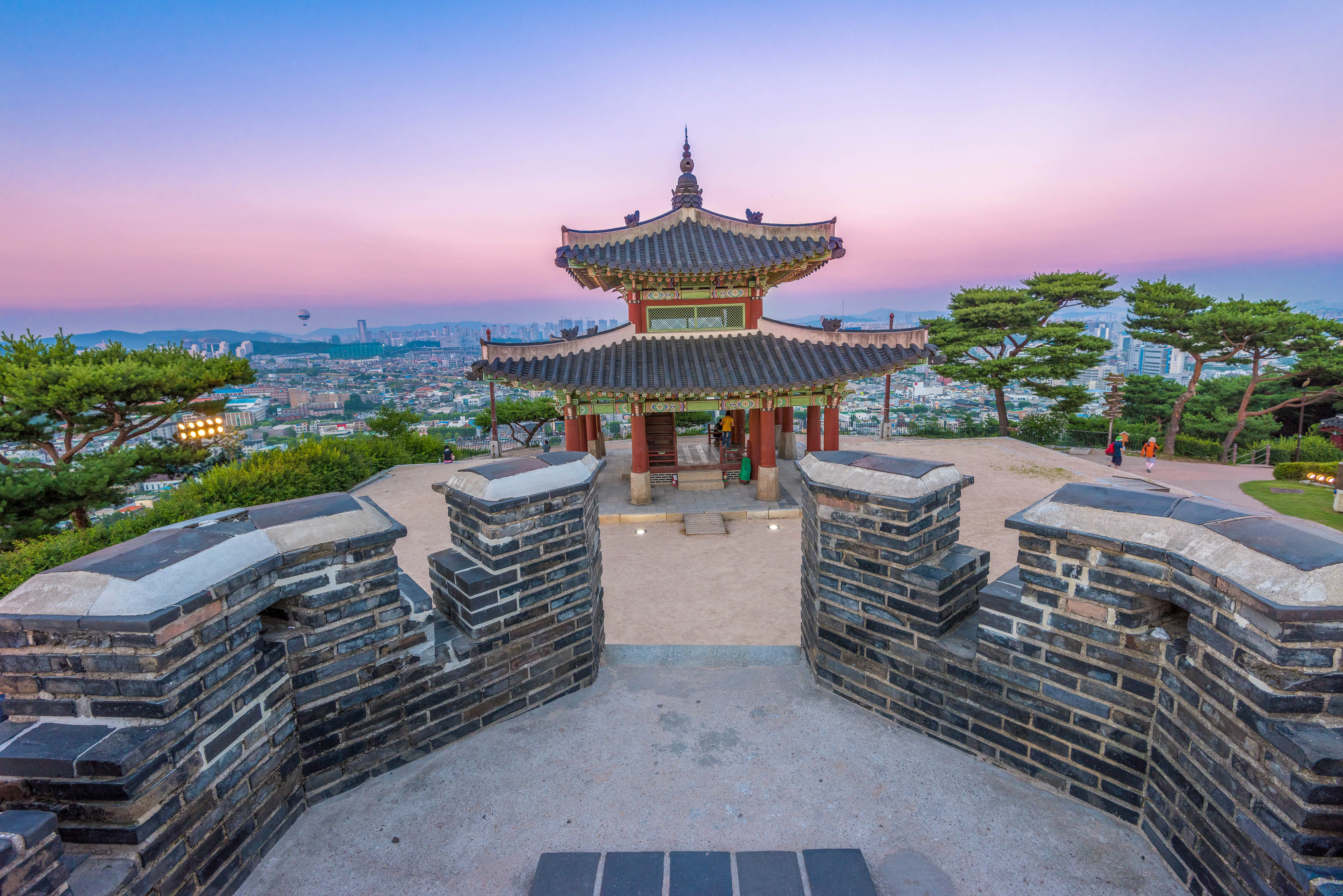 Getting around in Seoul - Lonely Planet