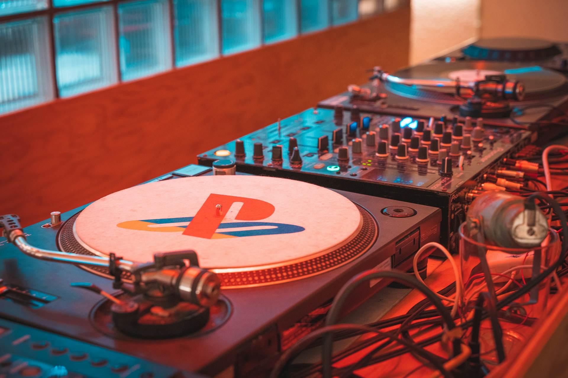 The Lonely Planet staff's 20 favorite bars around the world - Lonely Planet