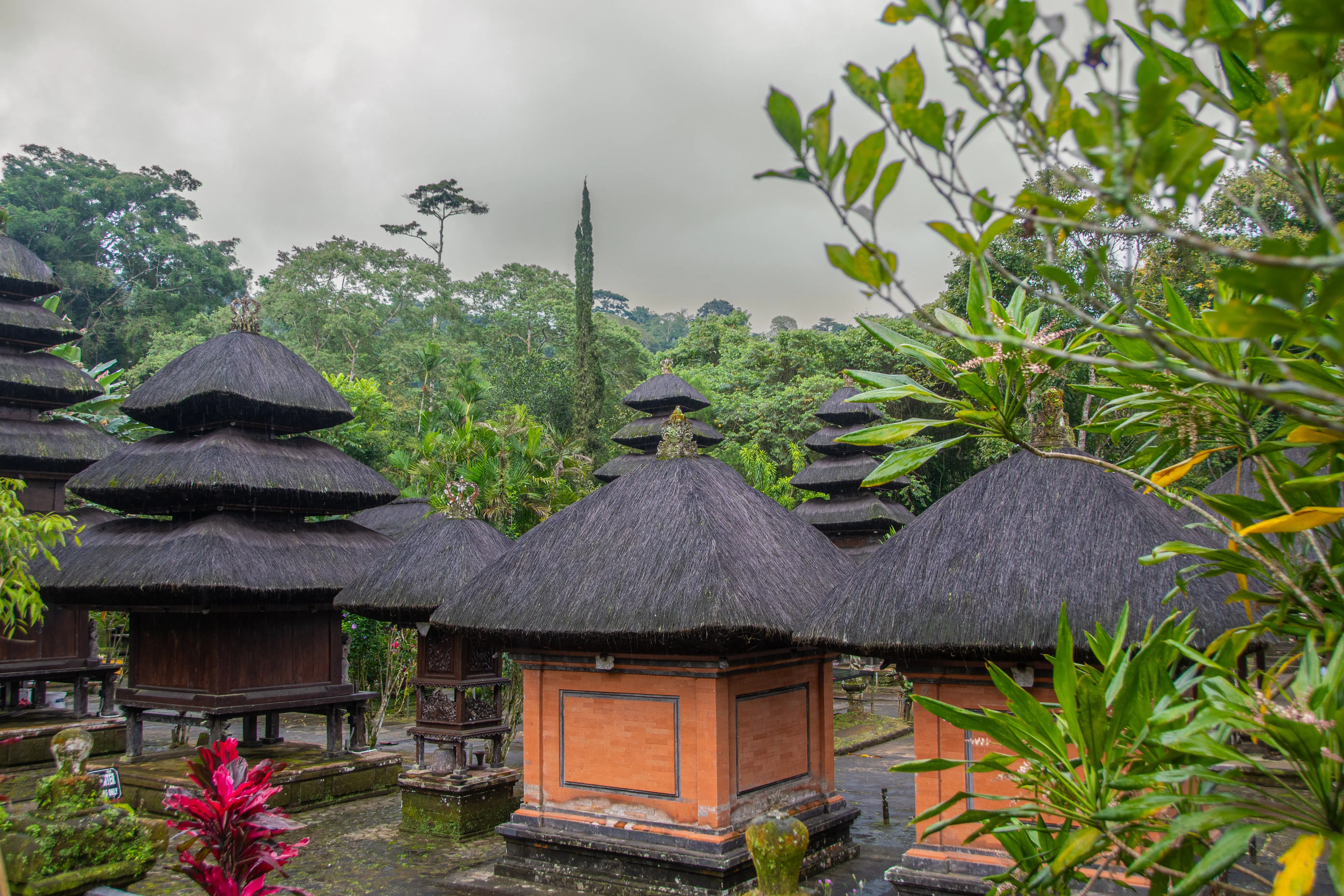 Should you visit Bali or Fiji? - Lonely Planet