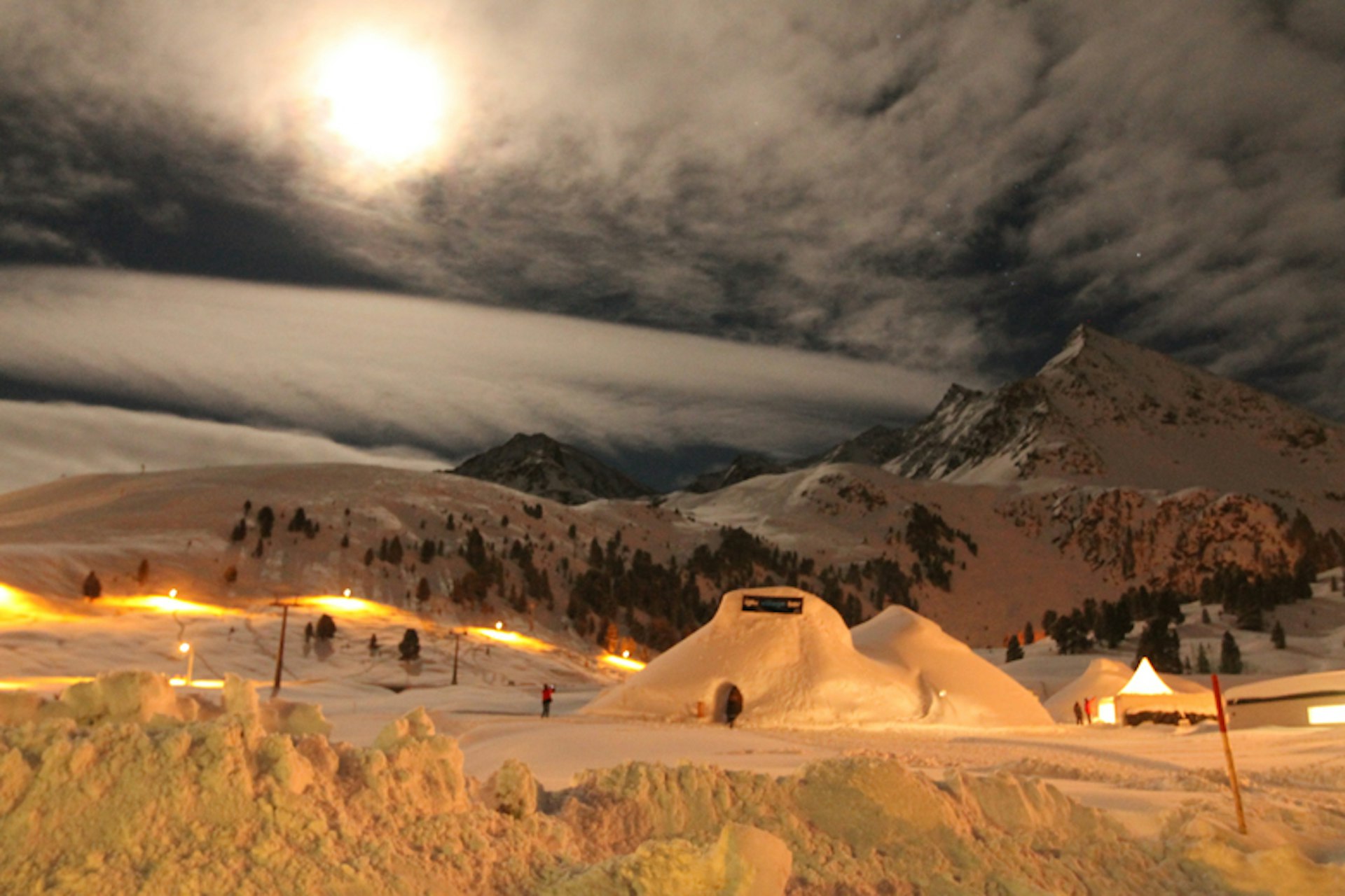 How to stay in an igloo (and live to tell about it) - Lonely Planet