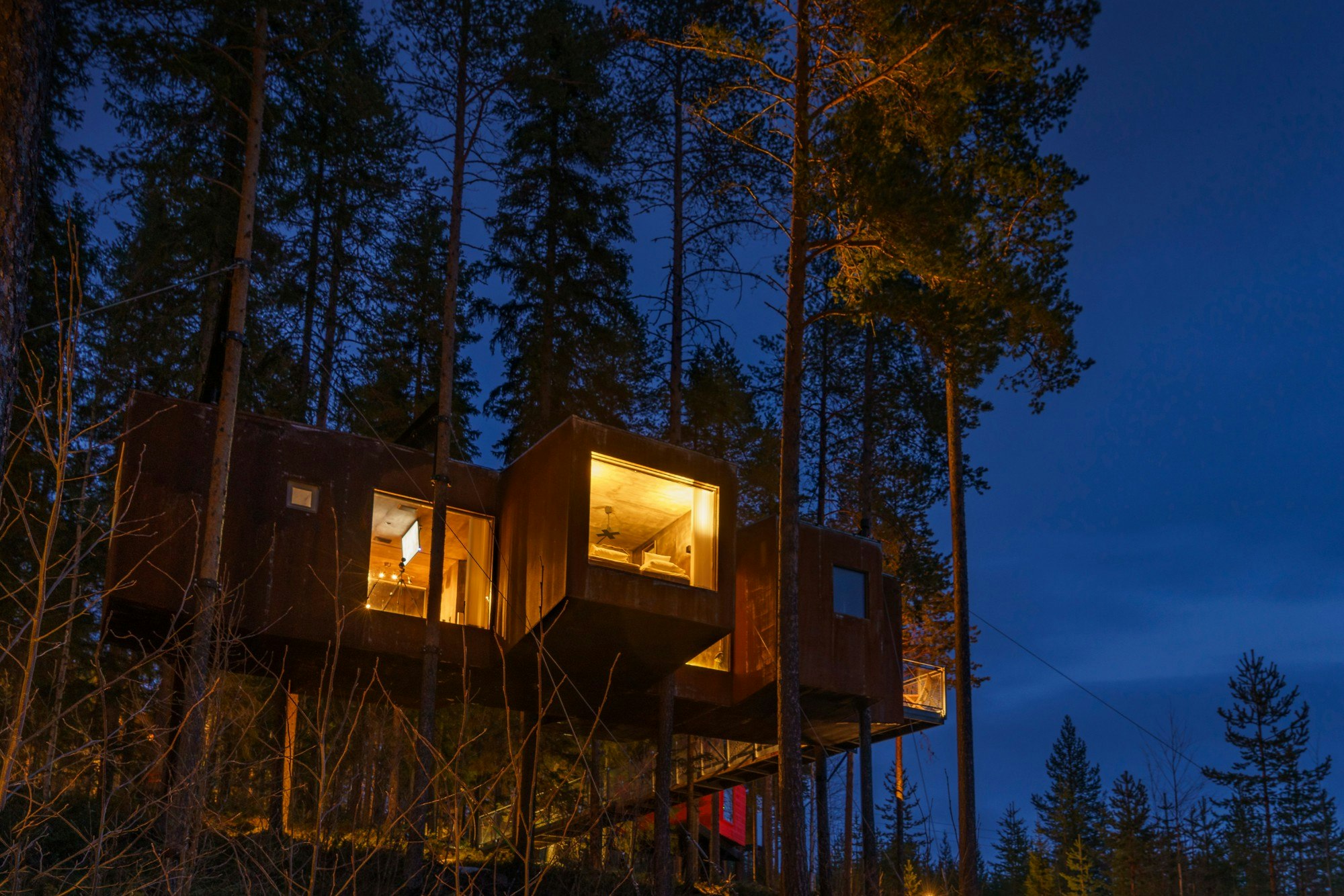 7 stunning hotels where you’ll sleep behind glass walls - Lonely Planet