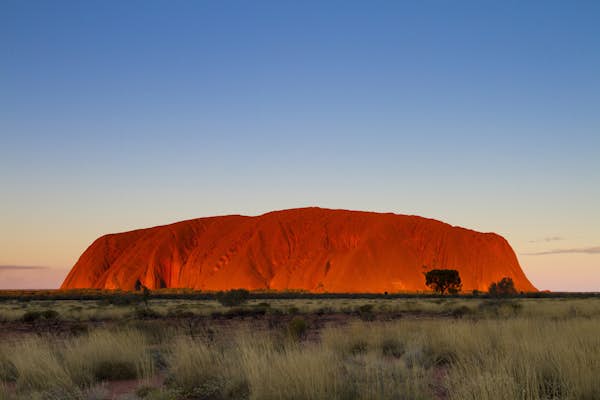 Climbing Australia's important cultural site Uluru will end in 2019 ...